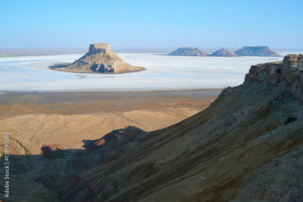 On the Ustyurt Plateau. Karyndzharyk hollow. Desert and plateau Ustyurt ...