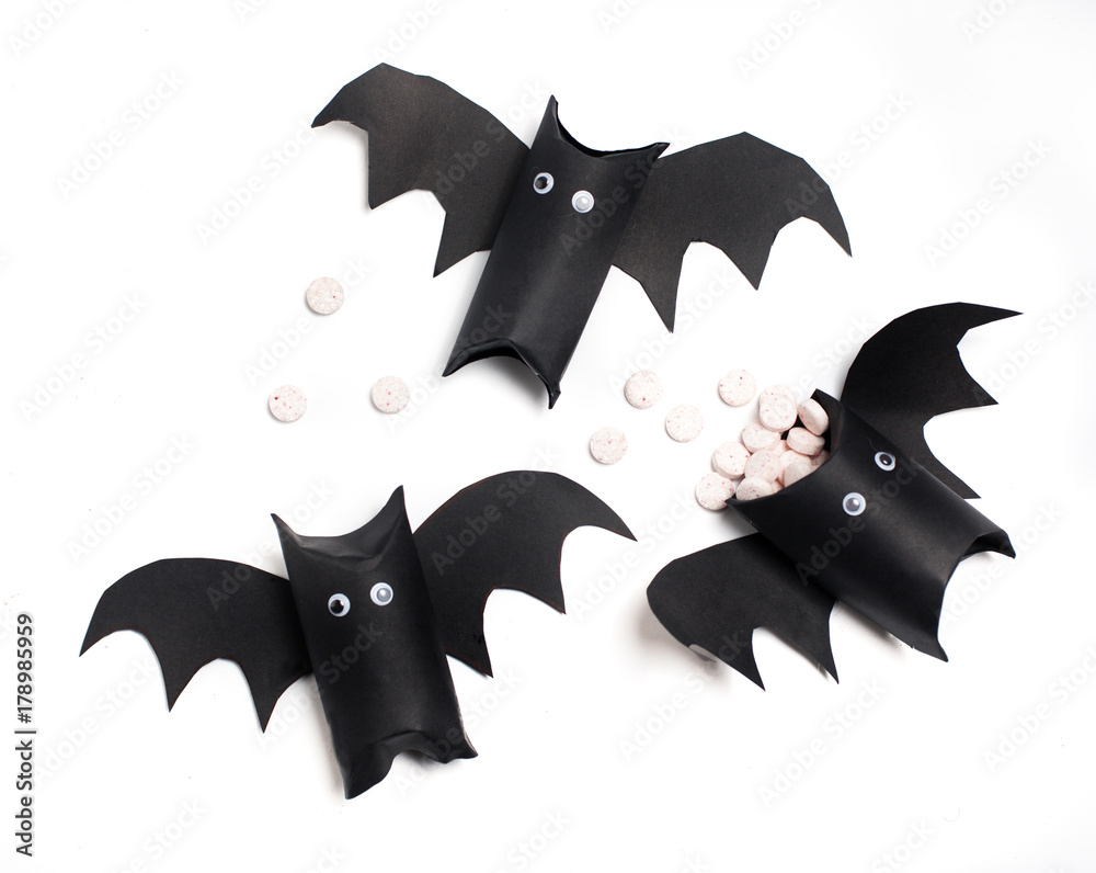 black bats from rolls on toilet paper. DIY fun with kids, sweets for ...