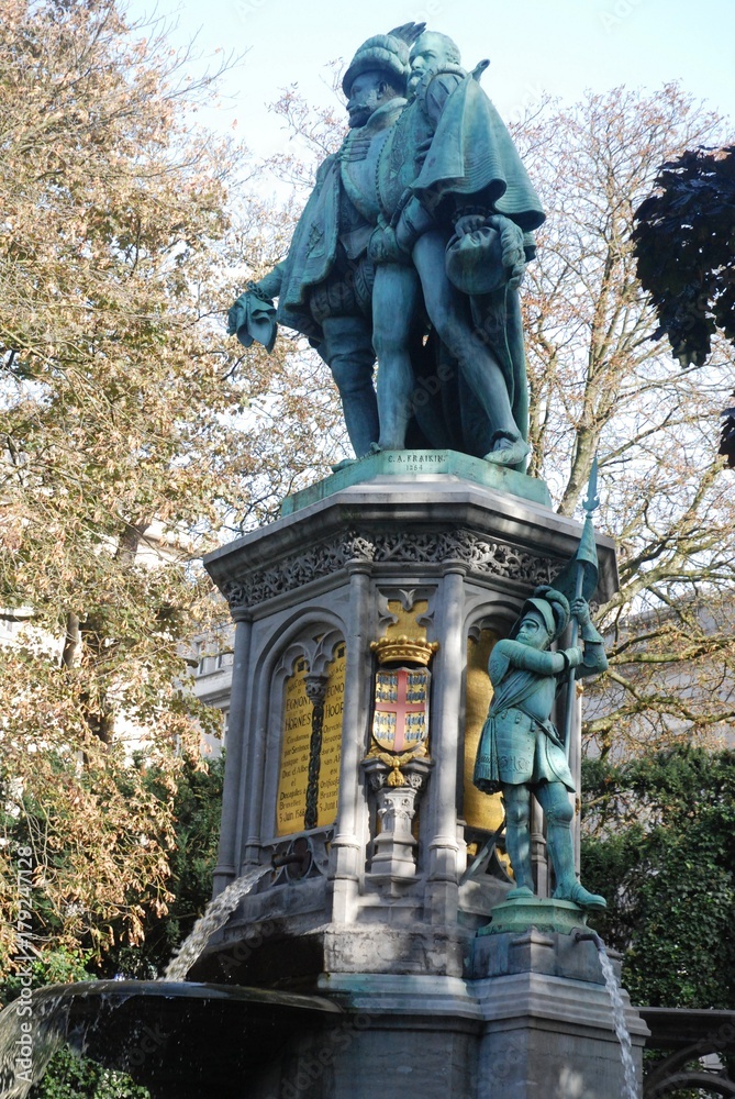Parc du Petit Sablon : Statues de personnages célèbres (Bruxelles ...