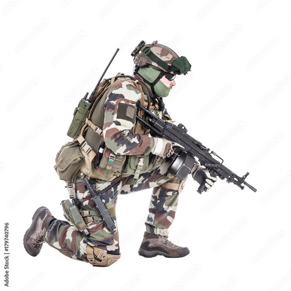 Paratroopers of french 1st Marine Infantry Parachute Regiment RPIMA ...