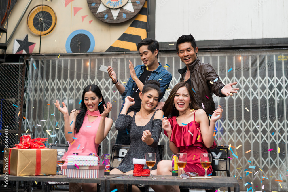 Happy time, Group of asia beautiful young people standing and ...