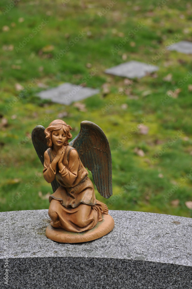 Praying Angel Statue Kneeling