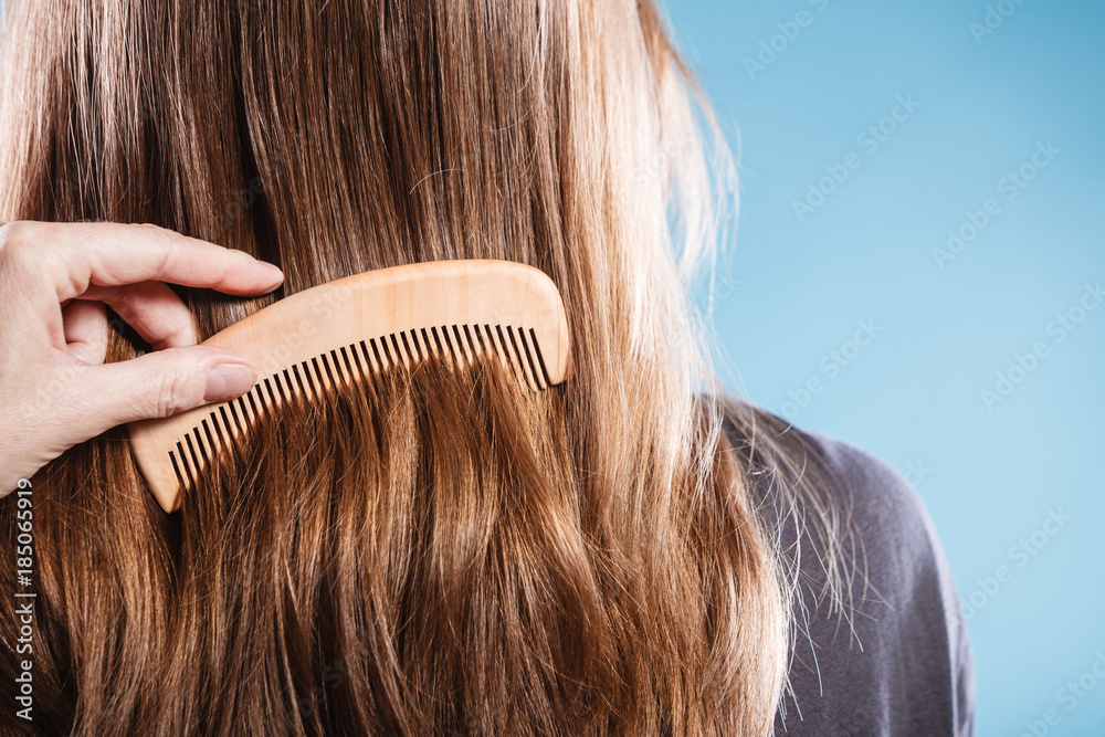 Comb her hair store
