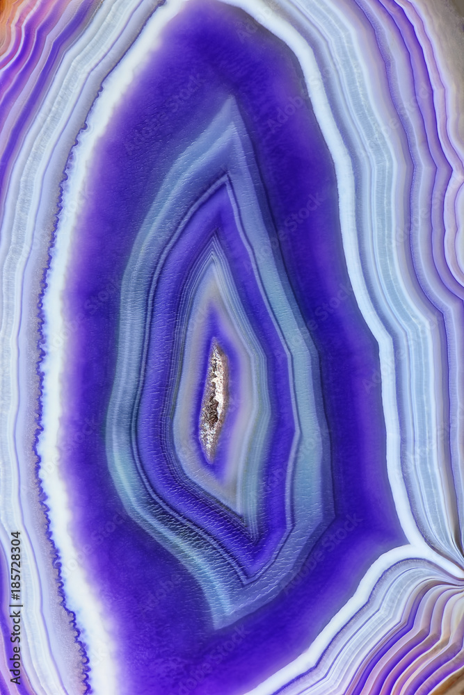 Amazing cross section of Violet Agate Crystal geode. Natural ...