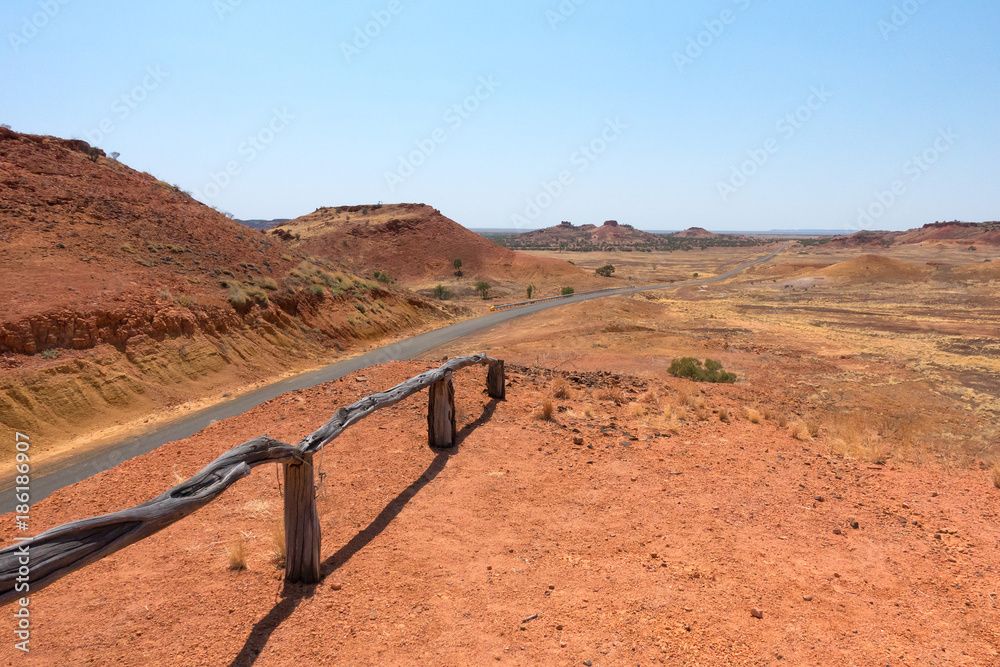 Old boundary fence and road at Cawnpore Lookout in Outback Queensland ...