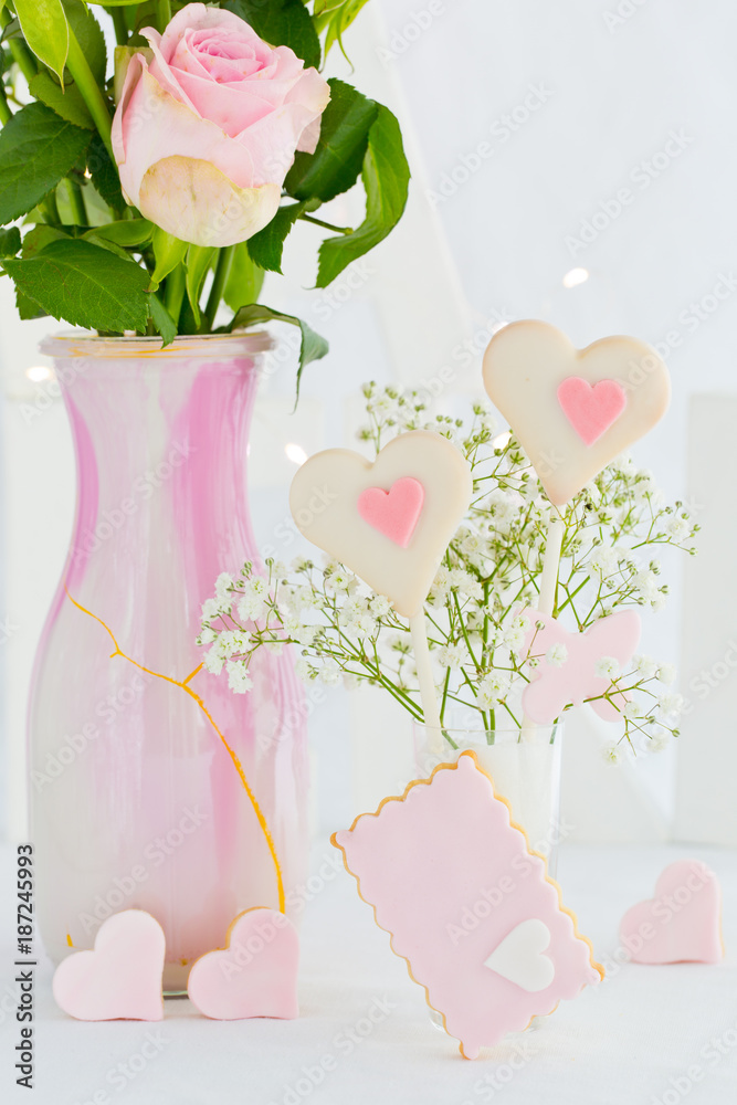 rosa Herz Stock-Foto | Adobe Stock