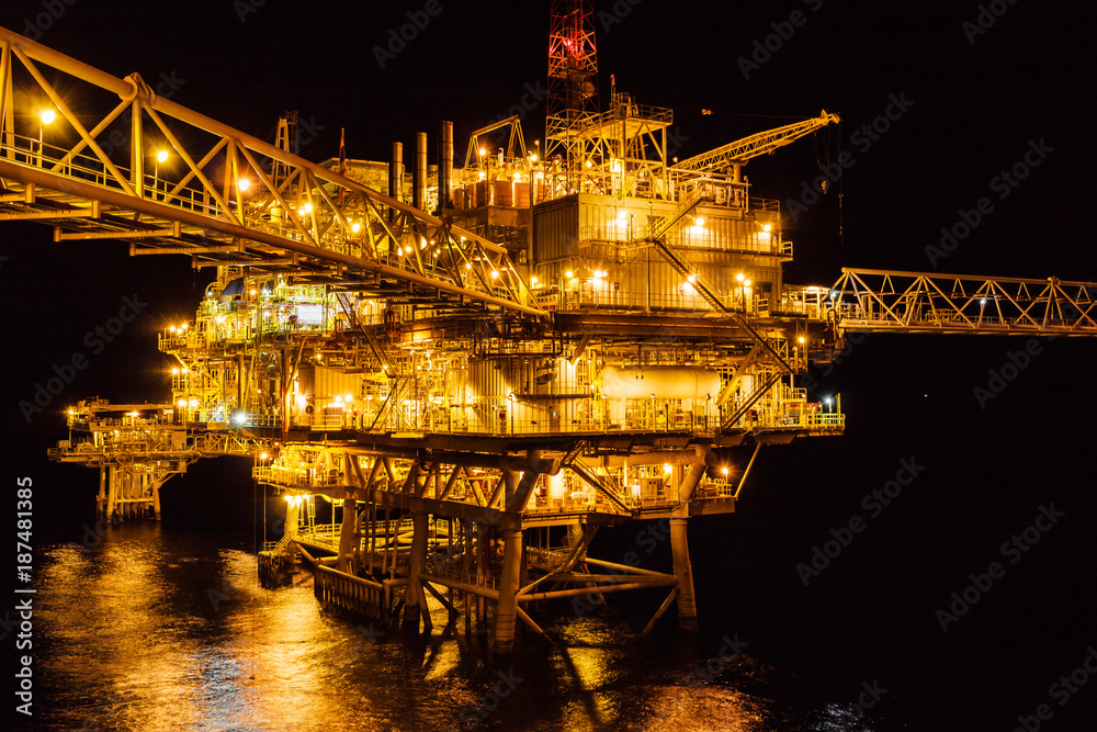 Offshore oil and Gas central processing platform and remote platform ...