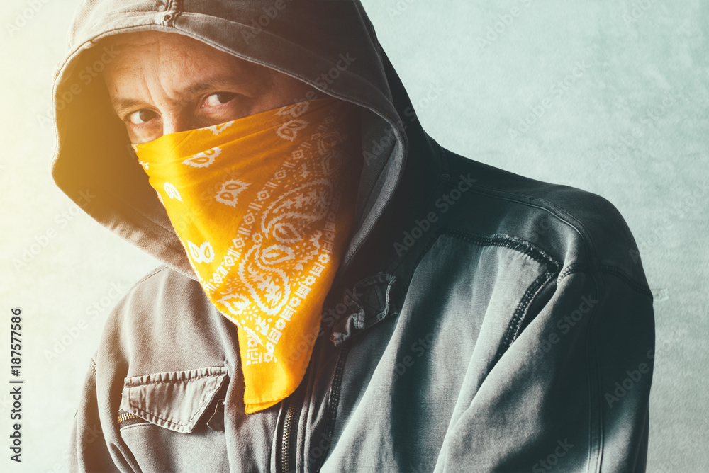 Yellow Scarves Gang