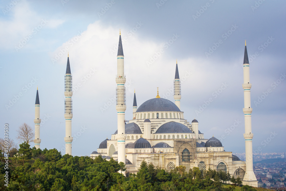 istanbul camlica mosque; camlica tepesi camii under construction ...