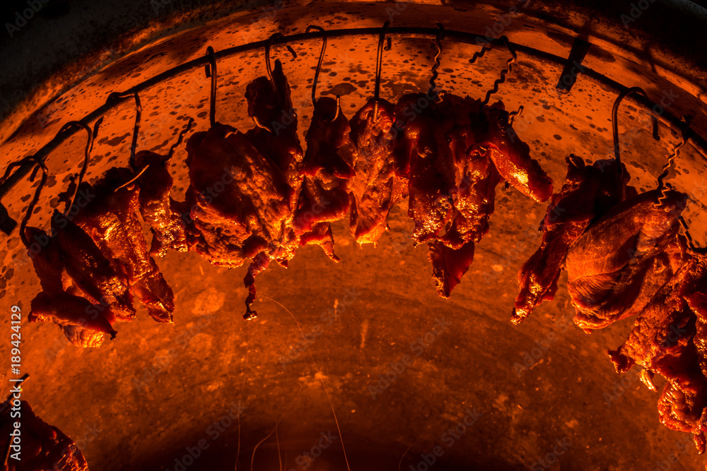 Modify the fuel tank as a charcoal grill for pork. Technique for ...