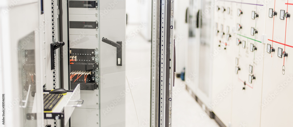 Relay protection system. Bay control unit. Medium voltage switchgear ...