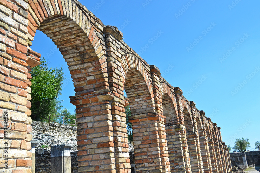 ROMAN RUINS at Grotte di Catullo or Caves of Catullus Brick Villa ...