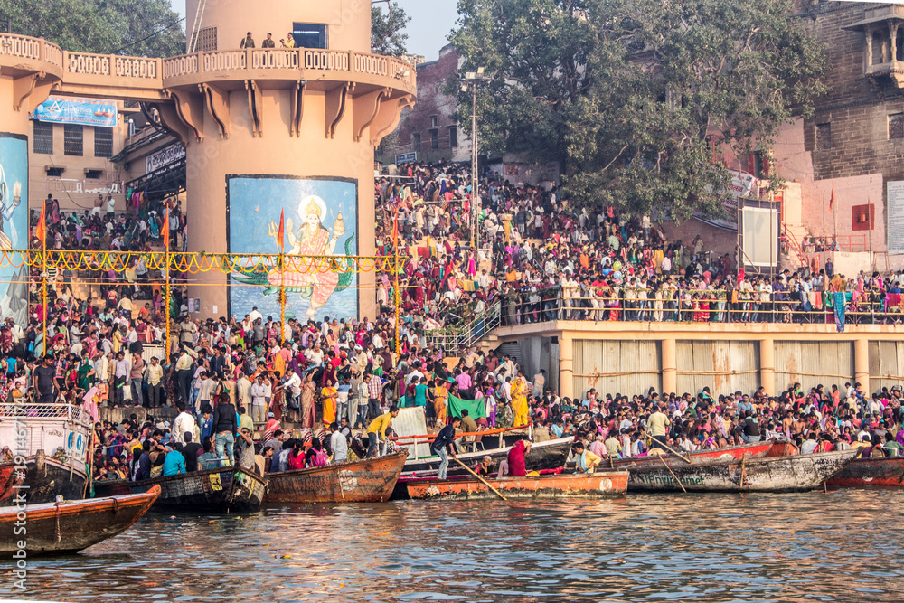 Varanasi Ghats, Diwali Festival, Ganges River and Boats, Uttar Pradesh ...