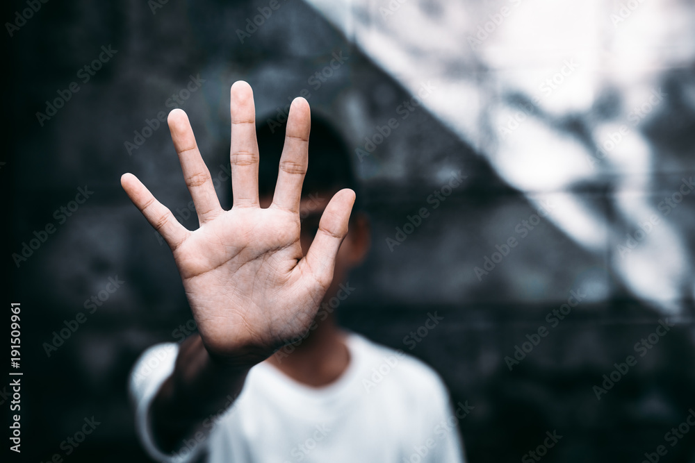 Foto de Stop abusing violence. violence, terrified , A fearful child ...