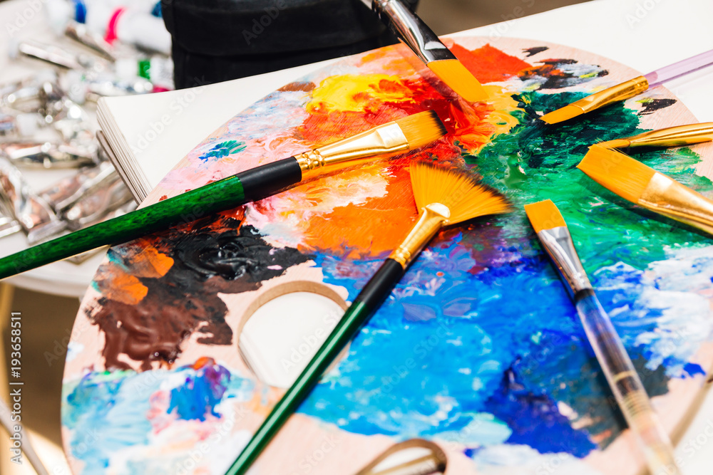 Set for drawing and art painting with color palette and watercolor ...