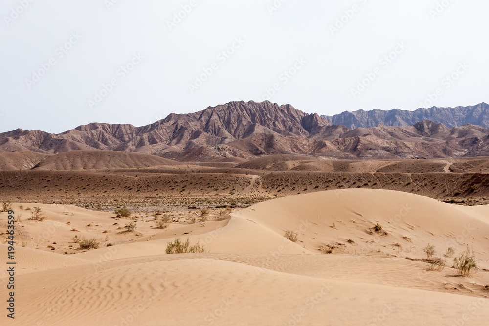 Sand dunes in iranian desert Dasht-e Kavir. Isfahan province. Iran ...