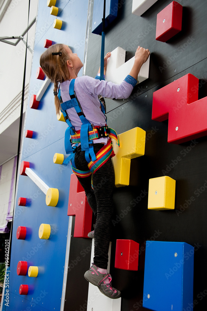 Climbing wall for children. The parkour Park, climbing wall and ...