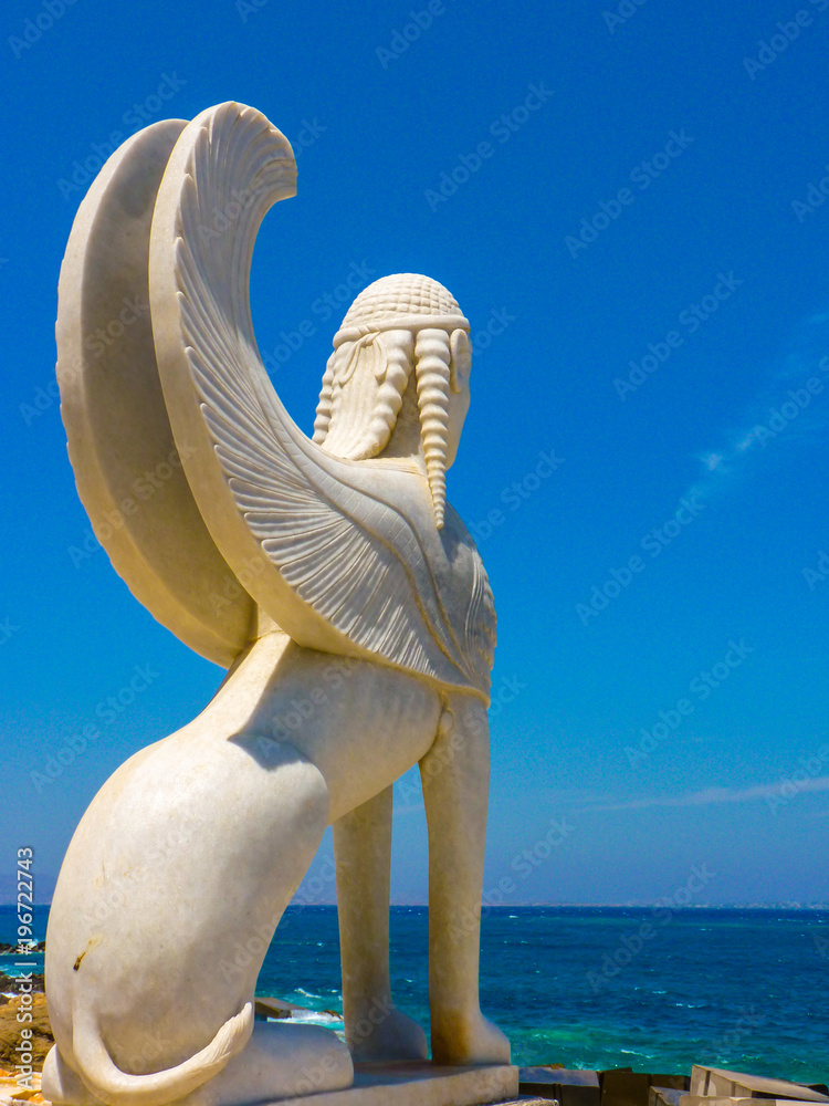 Fotografia do Stock: The Naxos (Naxian) Sphinx statue in port of Naxos ...