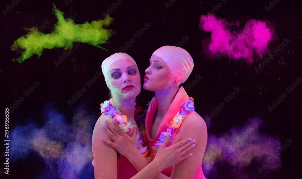 Foto de Two beautiful girl feel an affection for each other. They ...