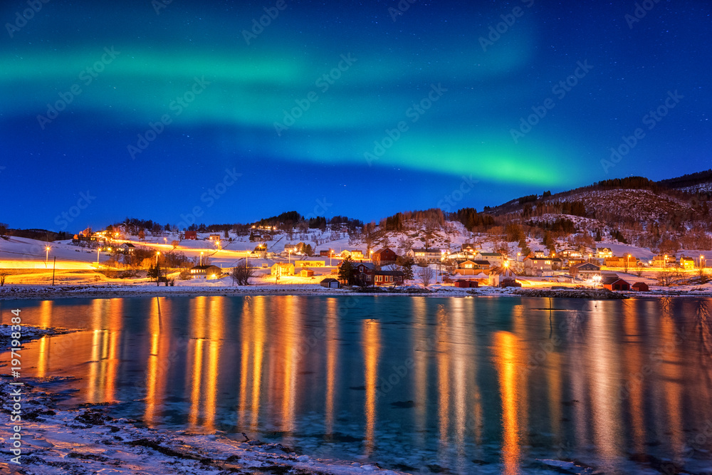 Northern lights, Aurora borealis in night sky over Gausvik, Lofoten ...