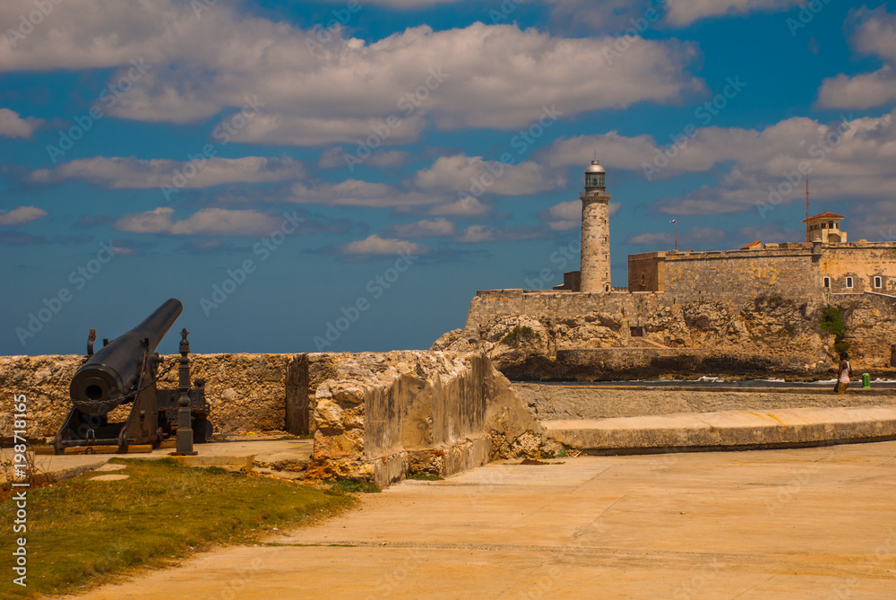 The old colonial castle of San Salvador de la Punta. Gun at the walls ...