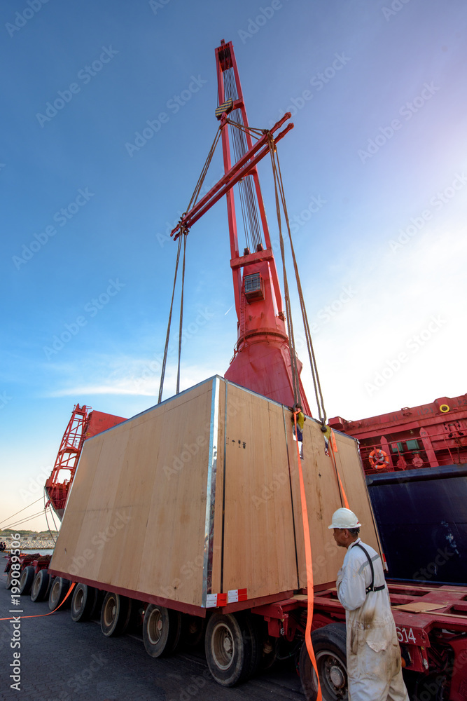 cargo heavy lift loading discharging handle by jumbo ship crane with ...
