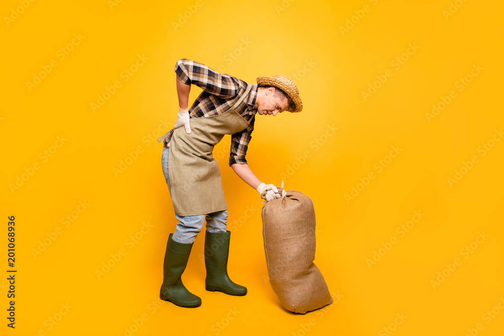 Radiculitis suffer health healthcare dig eating veggies market people ...