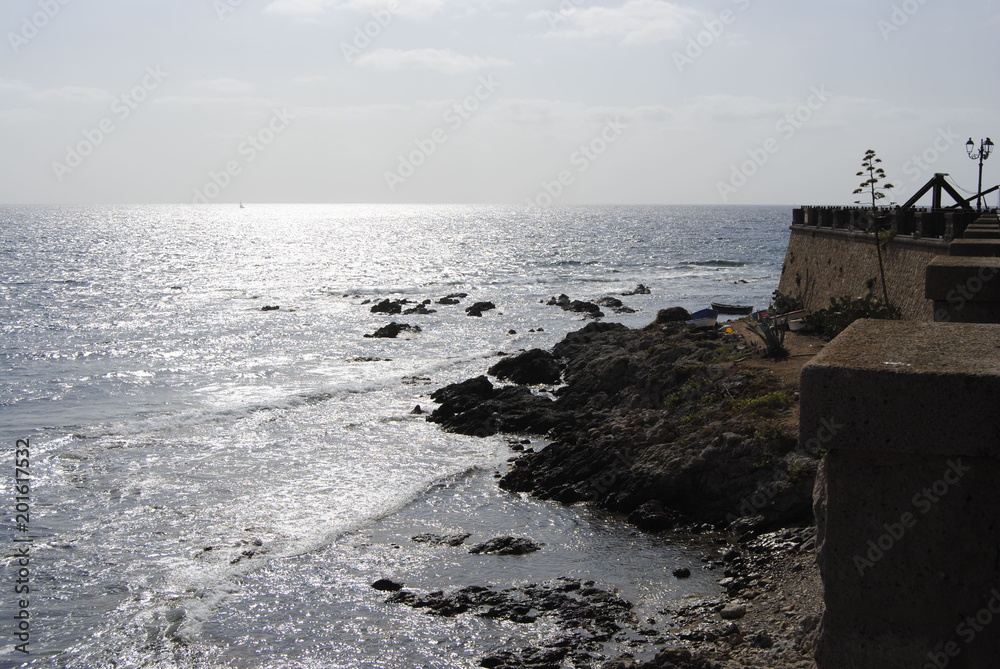 Alguer, ALguero, paisaje urbano, costa de Cerdeña, Costa Esmeralda ...