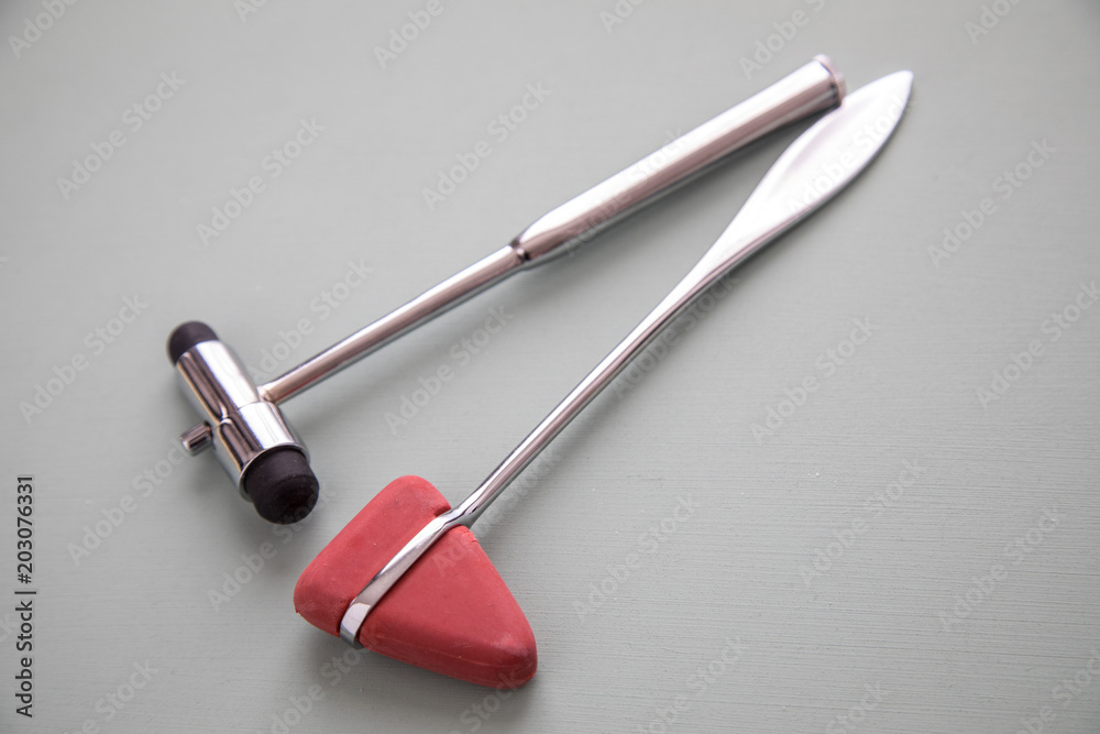 Neurologie Instrumente Reflexhammer und Perkussionshammer zur Diagnose ...