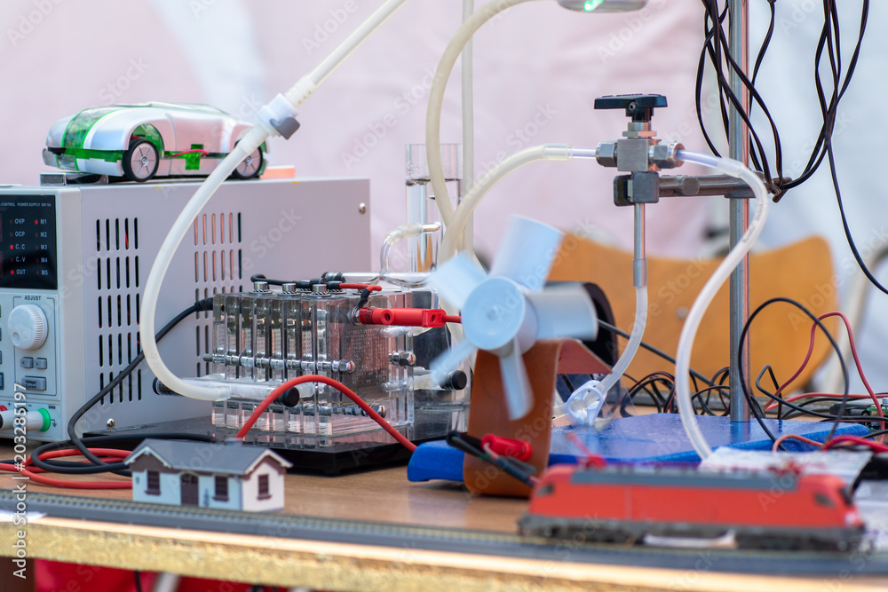 Hydrogen fuel cells experiment - alternative and clean source of energy ...