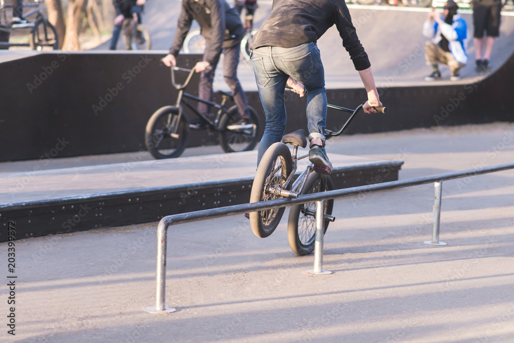 How To Do Skater Slides