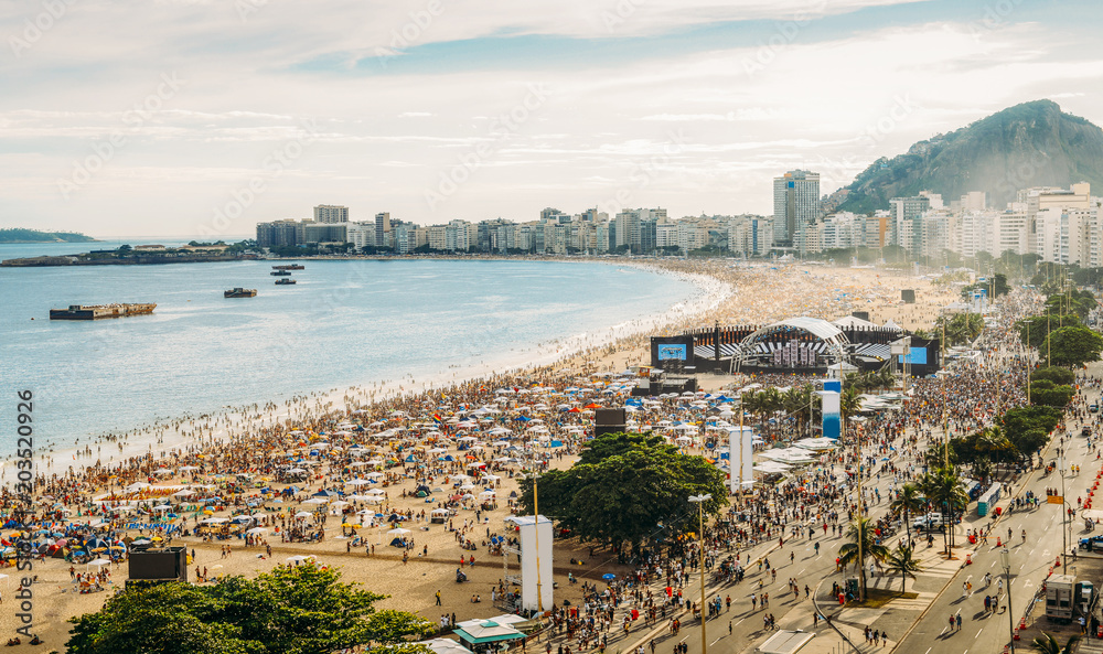 Rio Beach Crowded
