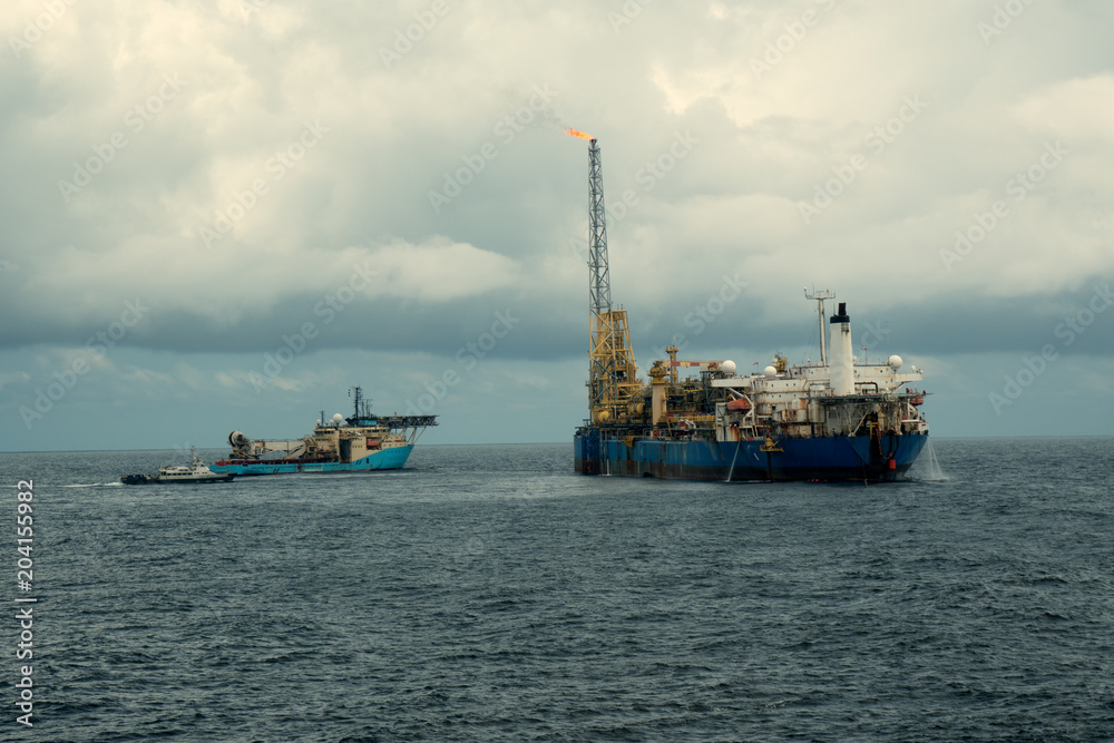 dynamic positioning DP operations near FPSO tanker. Supply fleet job ...