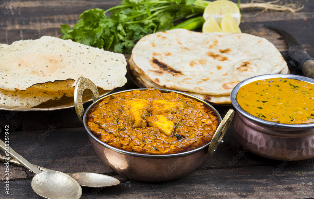 Indian Food Kadai Paneer Served With Dal Makhani, Tandoori or Papad ...