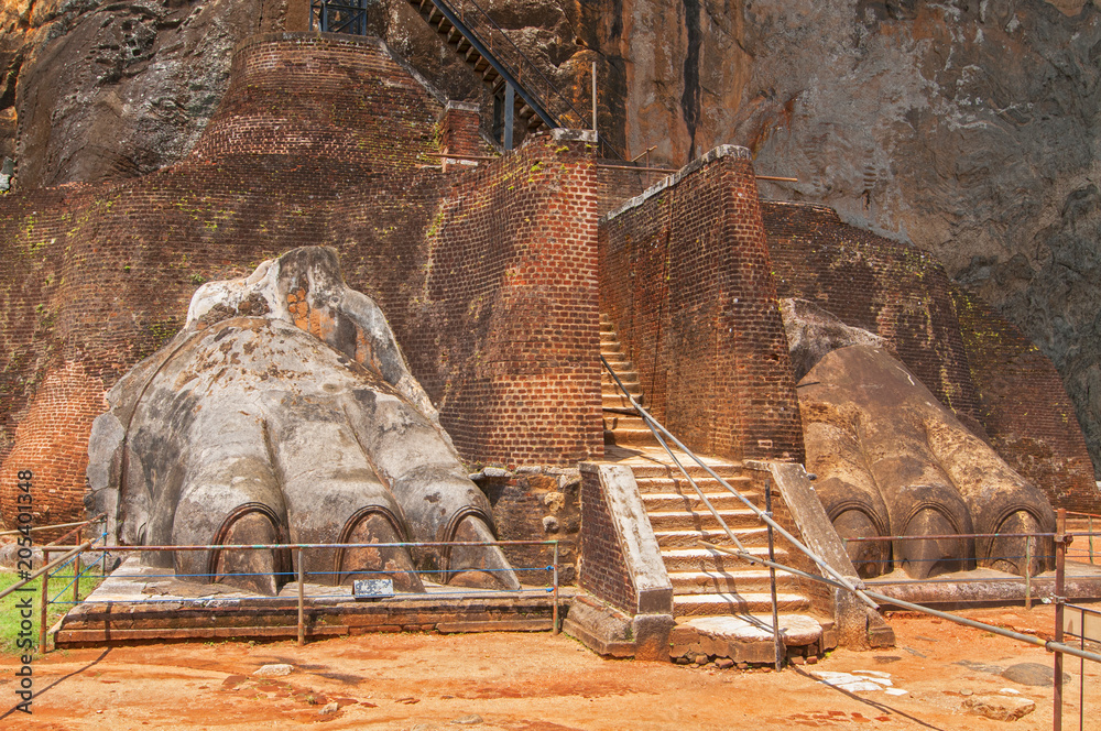 Exterior of the entrance to the Sigiriya Lion rock fortress in Sigiriya ...