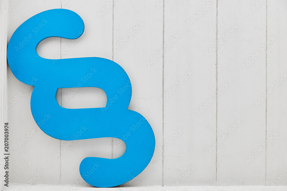 Blauer Paragraph als Konzept für Recht und Gesetz Stock Photo | Adobe Stock