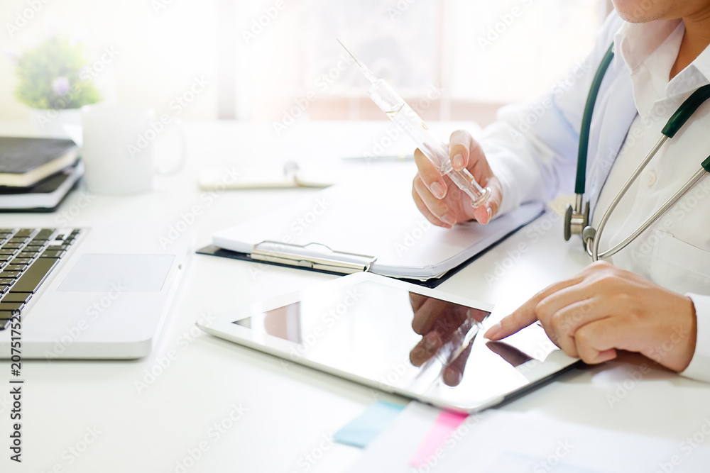 Medical Technology , Close up doctor reading a report in tablet ...
