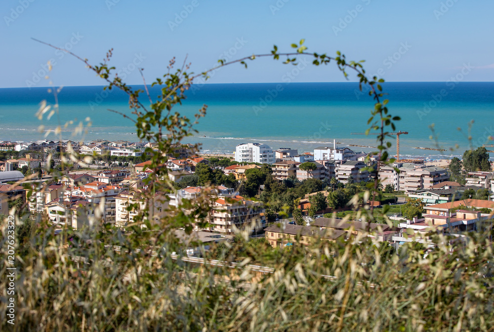 Foto de Roseto degli Abruzzi, Abruzzo, Italy. Roseto degli Abruzzi is ...