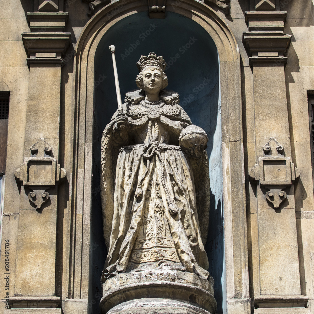 Queen Elizabeth I Statue on Fleet Street in London Stock Photo | Adobe ...
