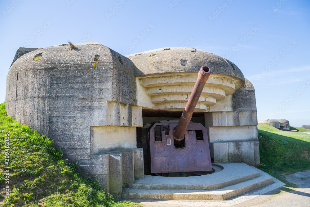 Foto de Remains of the German naval artillery battery at Longues Sur ...