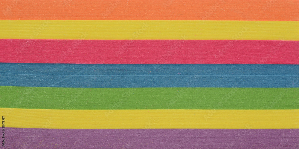 Taco de posit o notas de diferentes colores sobre fondo blanco, detalle ...