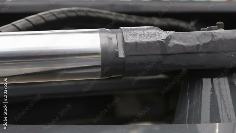 Hydraulic piston system for tractors, bulldozers, excavators. details ...