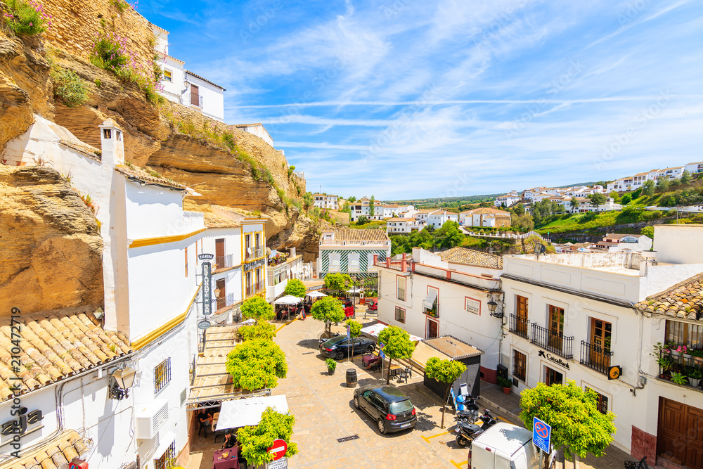 SENTINEL DE LAS BODEGAS, SPAIN - MAY 13, 2018: Street in beautiful ...