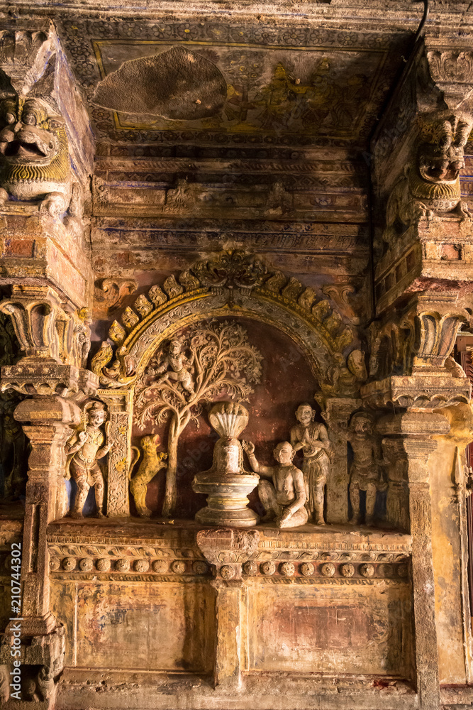 Brihadeeswarar Temple Interior