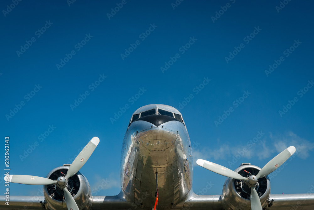 Poster Old passenger twin prop aircraft – Wall Art | UkPosters