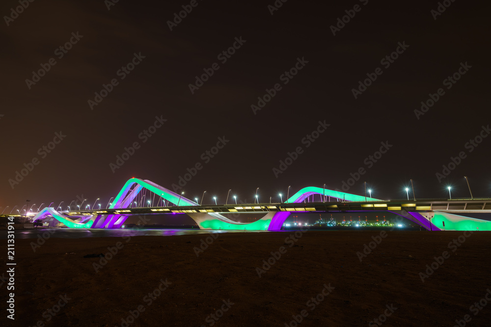 Sheikh Zayed Bridge at night, Abu Dhabi, United Arab Emirates Stock ...