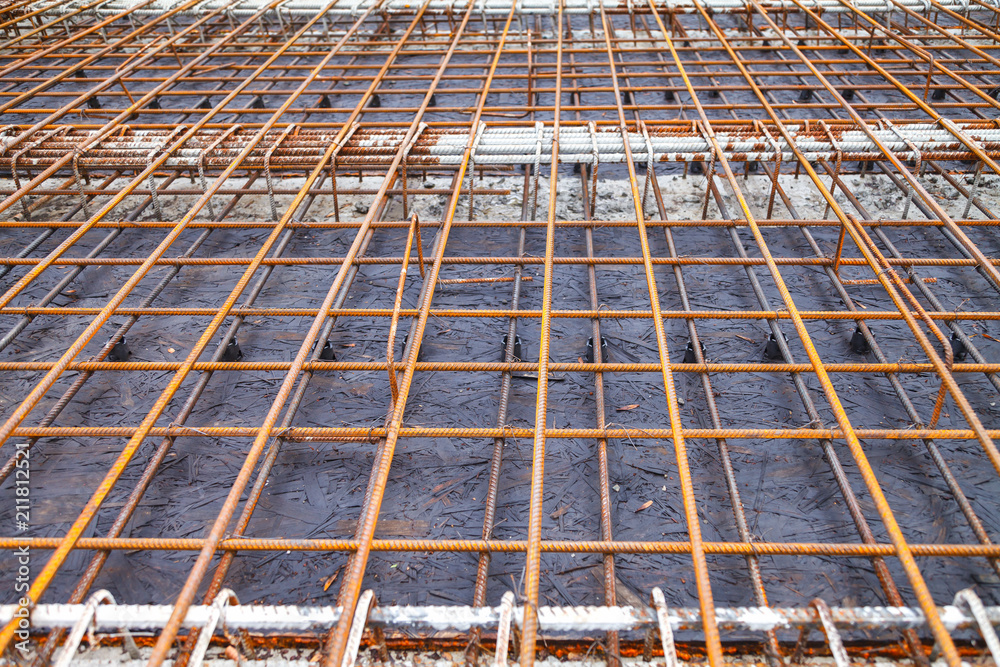 Construction of a new building, binding of reinforcement Stock Photo ...