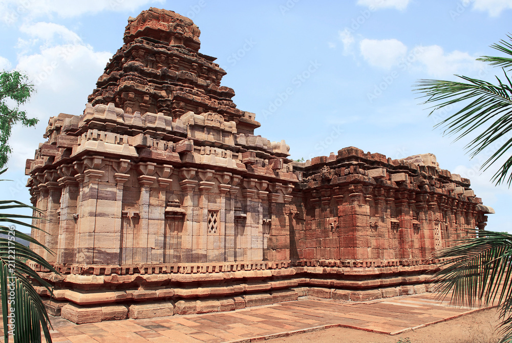 Dravidian vimana style sikhara and a view of the Devakoshthas on the ...