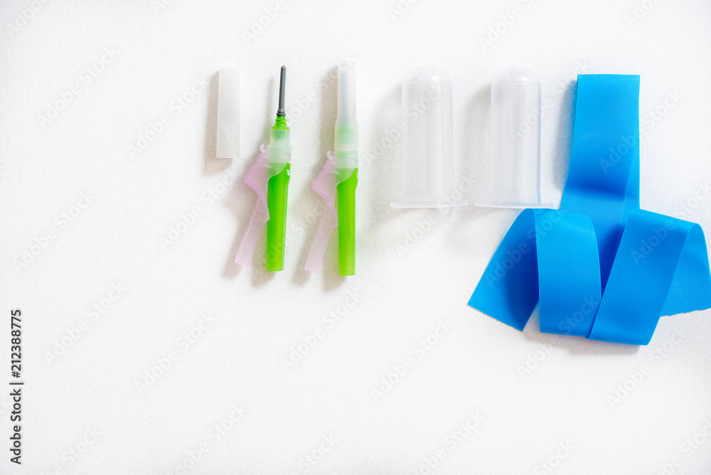 Dropper syringe with needle and catheter for intravenous injection with ...