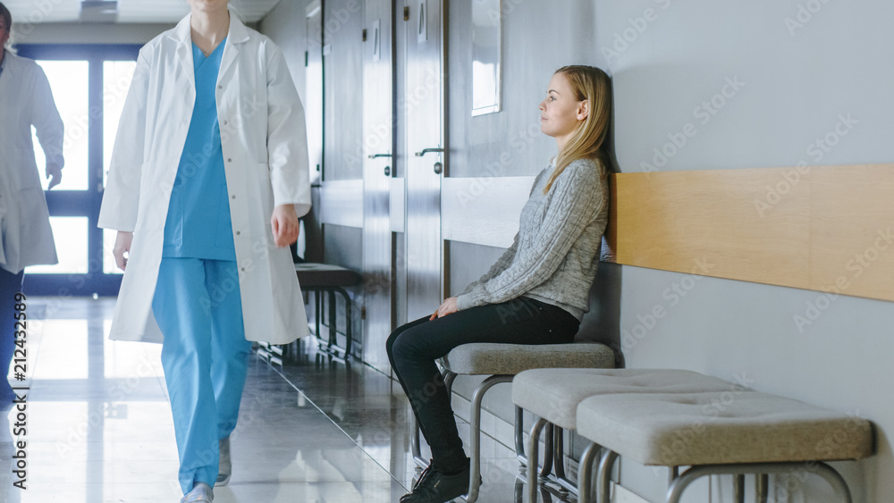 Busy Hospital Hallway. Medical Personnel, Doctors, Nurses, Surgeons ...